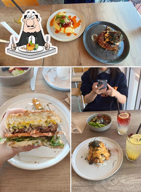 Cafe Eighty2, East Victoria Park - Restaurant menu, prices and reviews