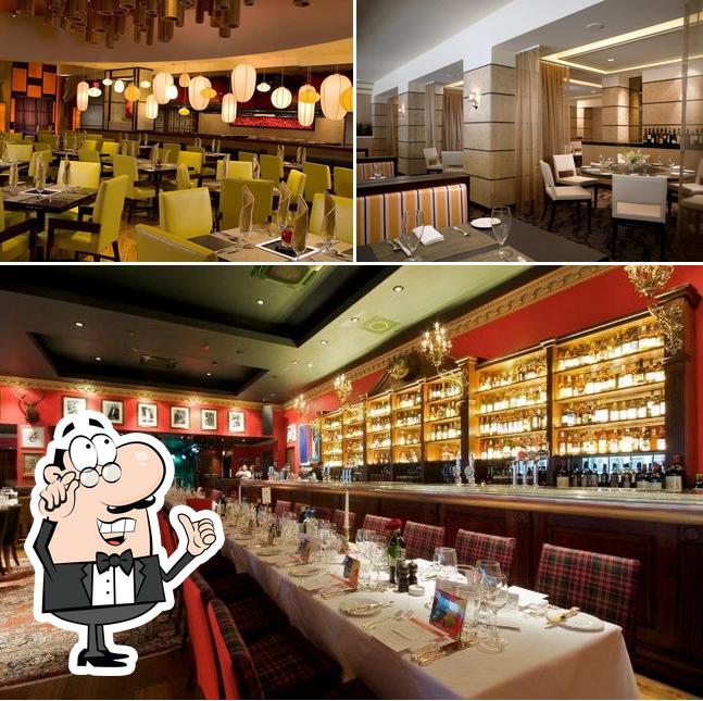 Fort Mckinley Restaurant / Bar in Beverly Hills