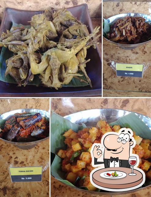 Resto Sunda Kampung Budaya restaurant, Karawang - Restaurant reviews
