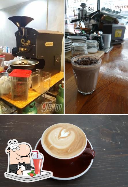 Flow Coffee Company, Bangkok, 20 Mithuna Alley - Restaurant reviews