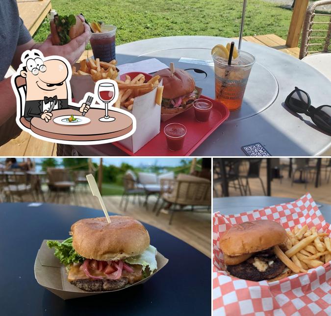 Tavern on the Island, Ottawa - Restaurant menu, prices and reviews
