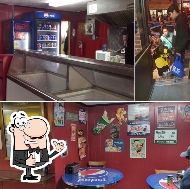 Memo's Hot Dogs in Chicago - Restaurant menu and reviews