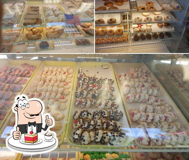 Mazzone & Sons Bakery Inc, Cleveland - Restaurant menu, prices and reviews