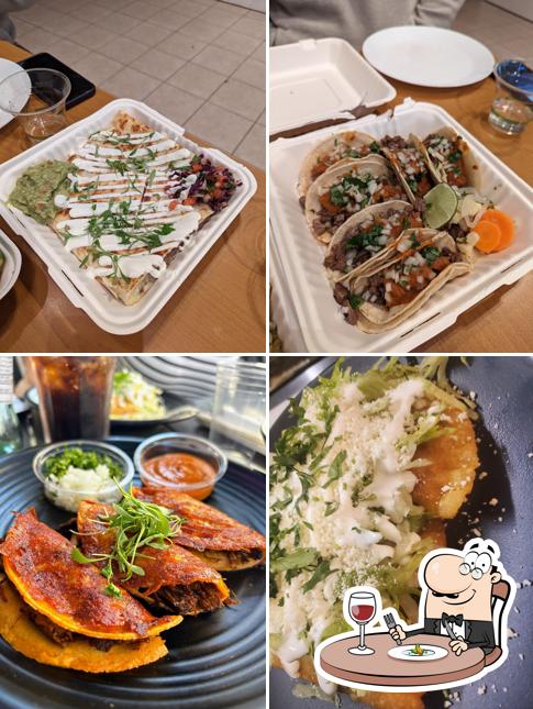 Alma Bar Cocina, Oakland - Restaurant menu, prices and reviews