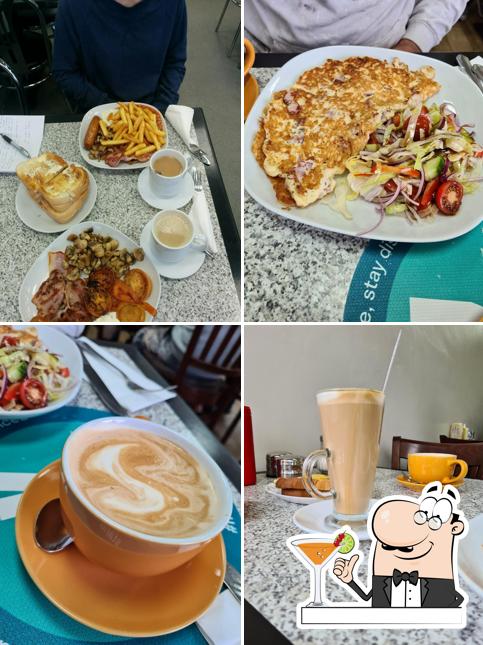 Starlight Cafe, 108 Roman Rd in London - Restaurant menu and reviews