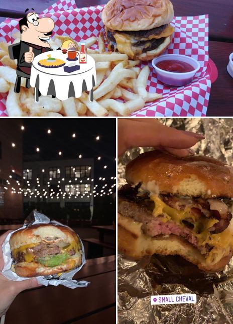 Small Cheval- Wicker Park, 1732 N Milwaukee Ave in Chicago - Restaurant ...