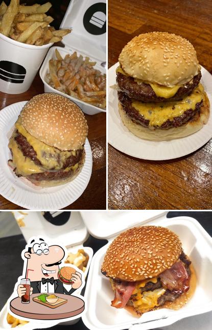 Bleecker Burger Bloomberg, London - Restaurant menu, prices and reviews
