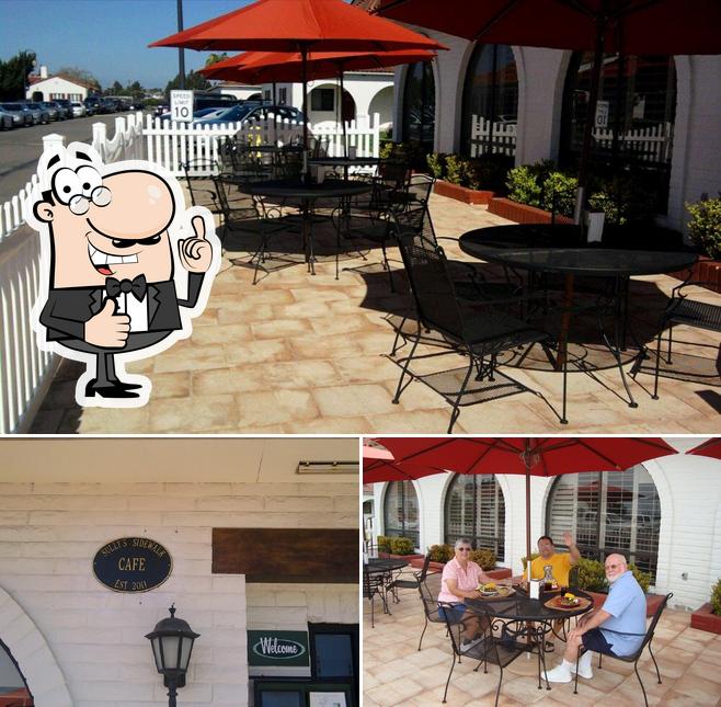 Sully's Sidewalk Cafe in San Diego