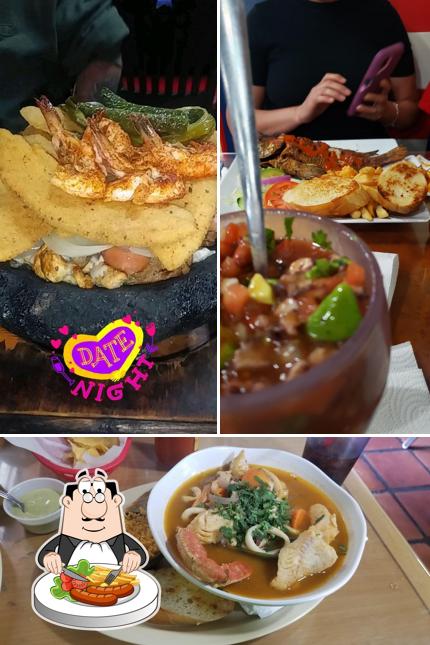 Mariscos La Marina, Dallas - Restaurant menu, prices and reviews