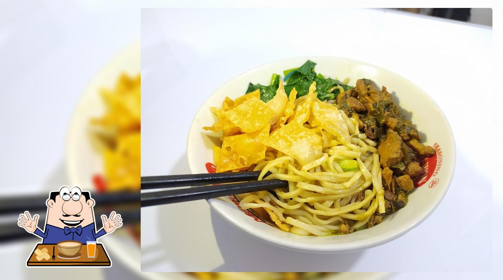 Top 10 restaurants with bakso in Padang, december 2025 - Restaurant Guru