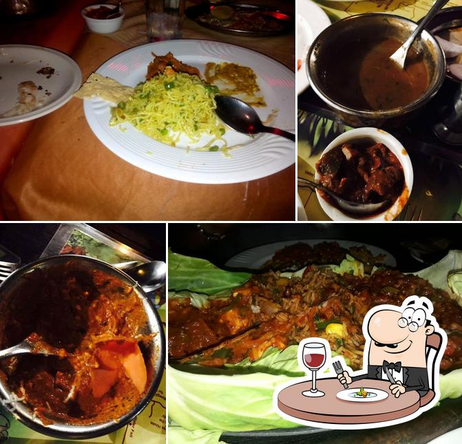 Jungle Bhookh Restaurant, Ahmedabad, Wall Street-1 - Restaurant reviews