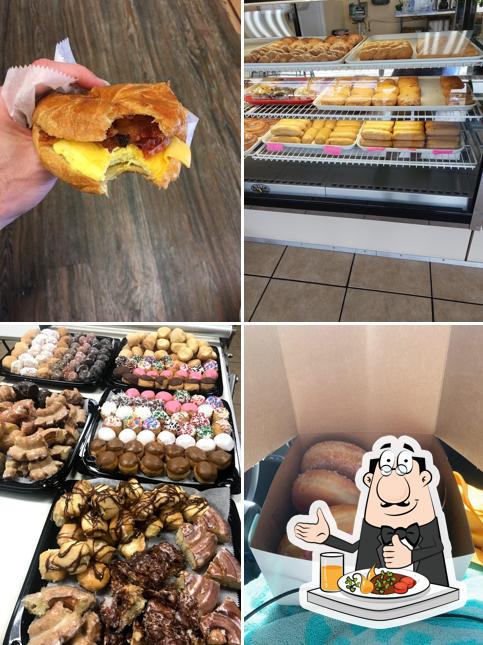 Reasey Donuts @ Downtown Mulberry, Mulberry - Restaurant menu, prices and reviews