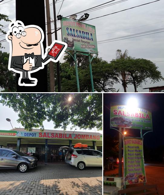 Restaurante Rumah Makan Pecel Lele Salsabila, Gondang Manis - Opiniones ...