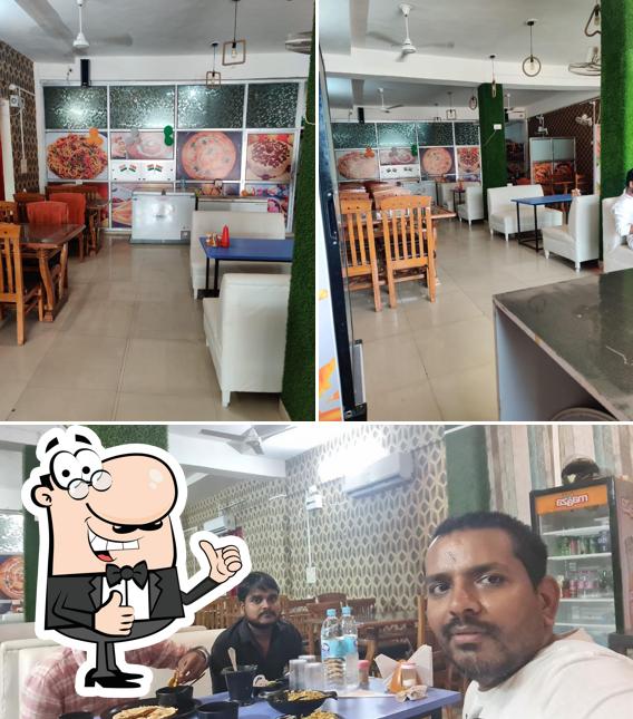 Desi Swad Family Restaurant, Orai - Restaurant reviews