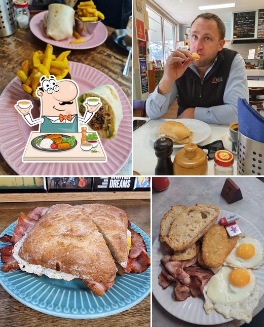 Two Hands Cafe., Fyshwick - Restaurant menu, prices and reviews