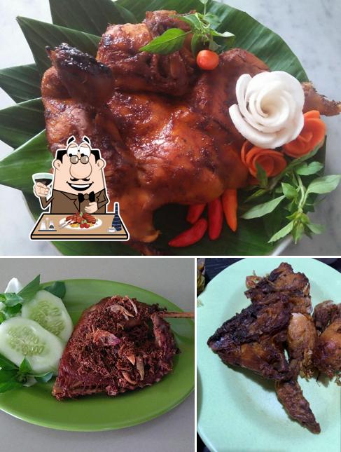 Bebek Cabe ijo restaurant, Bekasi Regency, Jl. Vila Nusa Indah ...