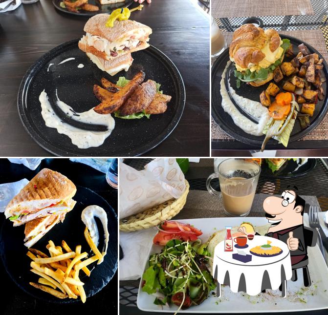 Top 7 restaurants with chicken sandwiches in Cabo San Lucas, december ...