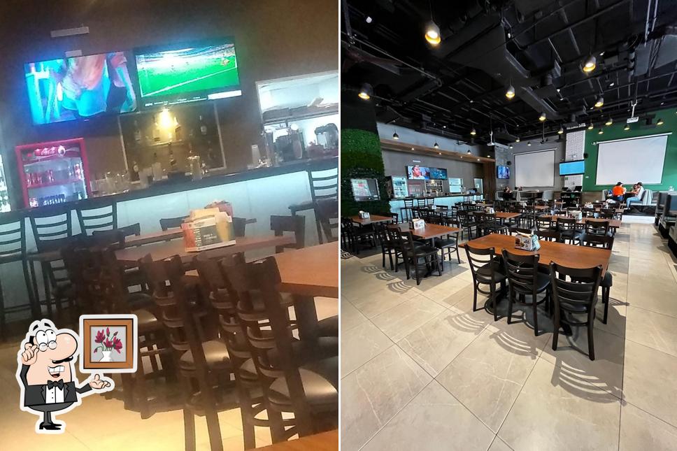 Wingstop Plaza Central, Ciudad de México, Aculco (estación) - Menú del ...