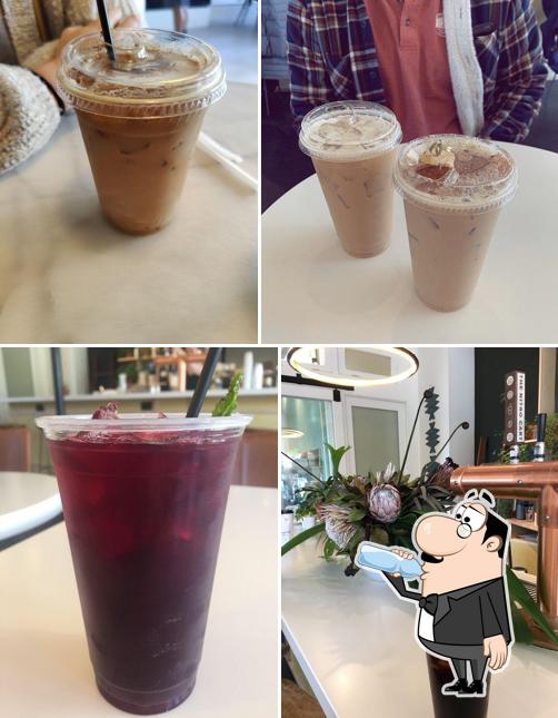 The Nitro Bar, 2 Pond Ave in Newport - Restaurant menu and reviews