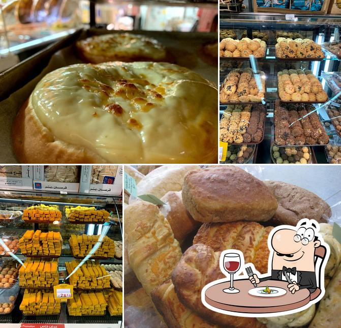 Universal Bakery Ltd, Toronto - Carta del restaurante y opiniones