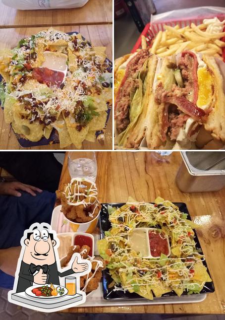 Restaurante BRATZ BURGER, Ciudad Quezon, 23 King Ferdinand St ...