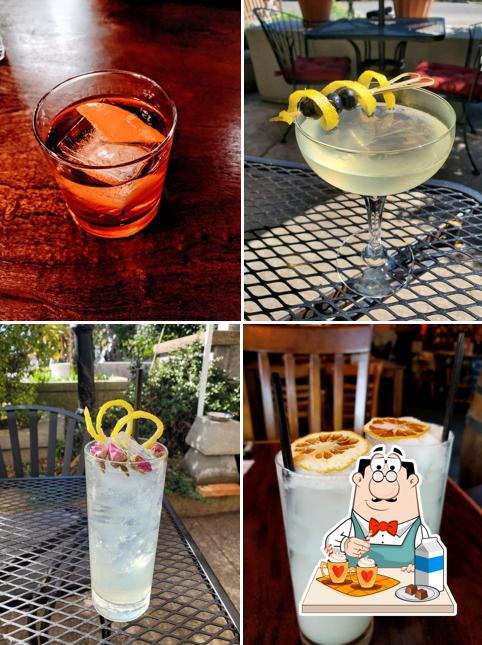 Alchemy Bistro & Bar in Port Townsend - Restaurant menu and reviews