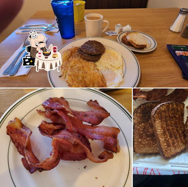 Crackin' and Stackin', Medford - Restaurant menu, prices and reviews