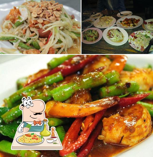 ร้านอาหาร รถไฟดนตรี restaurant, Hua Hin, Prapokklao Rd - Restaurant reviews