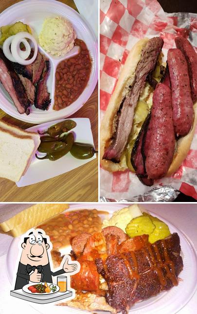 Rollies BBQ, 316 FM2507 in Alice - Restaurant menu and reviews