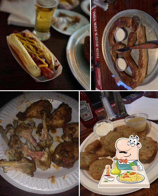 Tara Inn, 1519 Main St in Port Jefferson - Restaurant menu and reviews