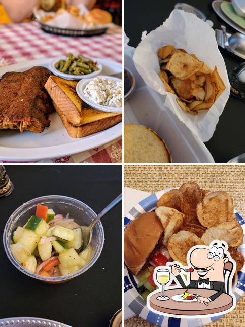 Company B Bbq in Byrnes Mill - Restaurant menu and reviews