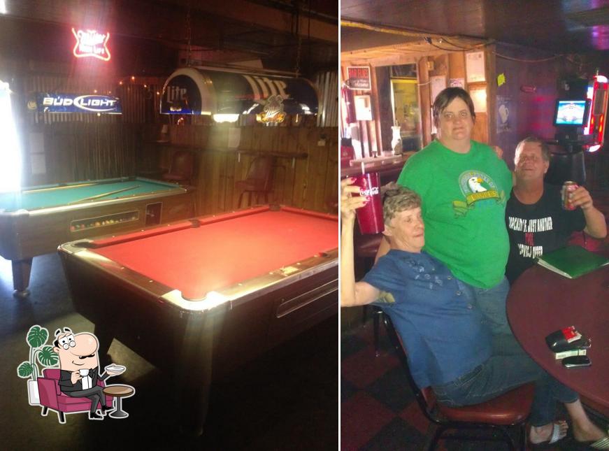 Geno's Pub, 1015 6th Ave SE in Decatur - Restaurant reviews