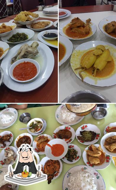 Rumah Makan Simpang Raya Cabang Bukit Tinggi restaurant, Pekanbaru, Jl ...