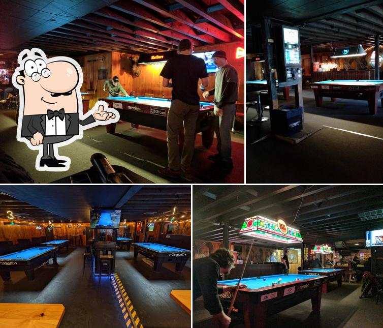 The Trough Bar & Billiards in Portland - Restaurant reviews