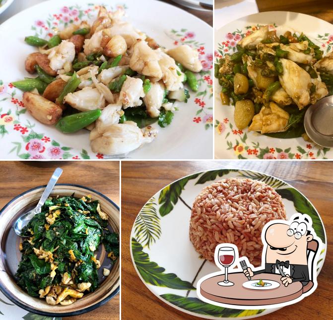 Yoong Khao Hom Discover the Art of Southern Thai Cuisine restaurant ...