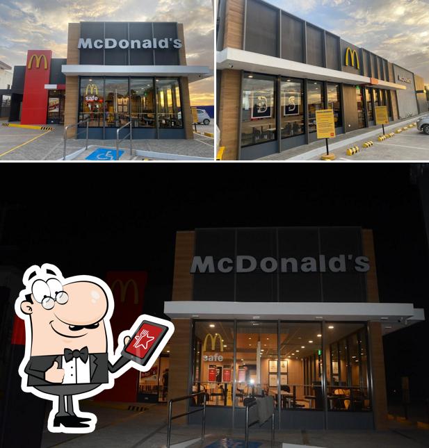 McDonald's Calumpang Gensan restaurant, General Santos City ...