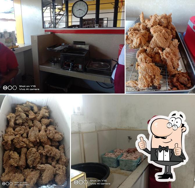 MARCON LECHON AND FRIED CHICKEN restaurant, Santiago