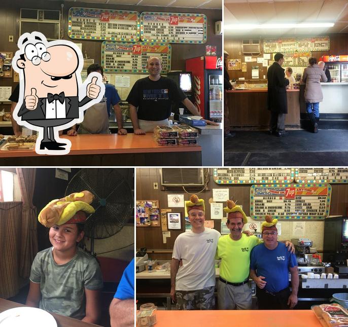 Smith Street Hot Dogs, Poughkeepsie - Restaurant menu, prices and reviews