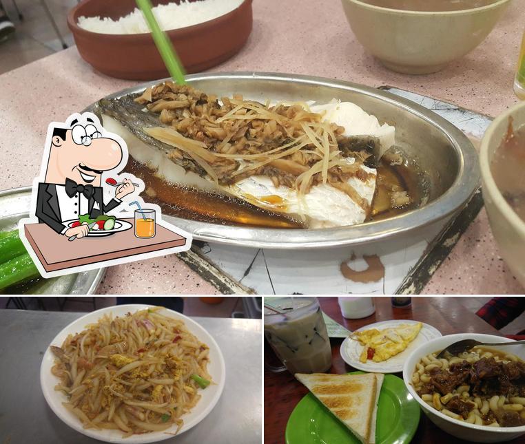 源成興 Yuen Shing Hing restaurant, Hong Kong, 士美非路12號士美菲路市政大廈街市熟食中心2樓C8 ...
