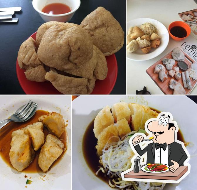 Famili Ria in Surrey Hills - Restaurant menu and reviews