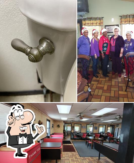 Charlie's Chicken, Wagoner - Restaurant menu, prices and reviews