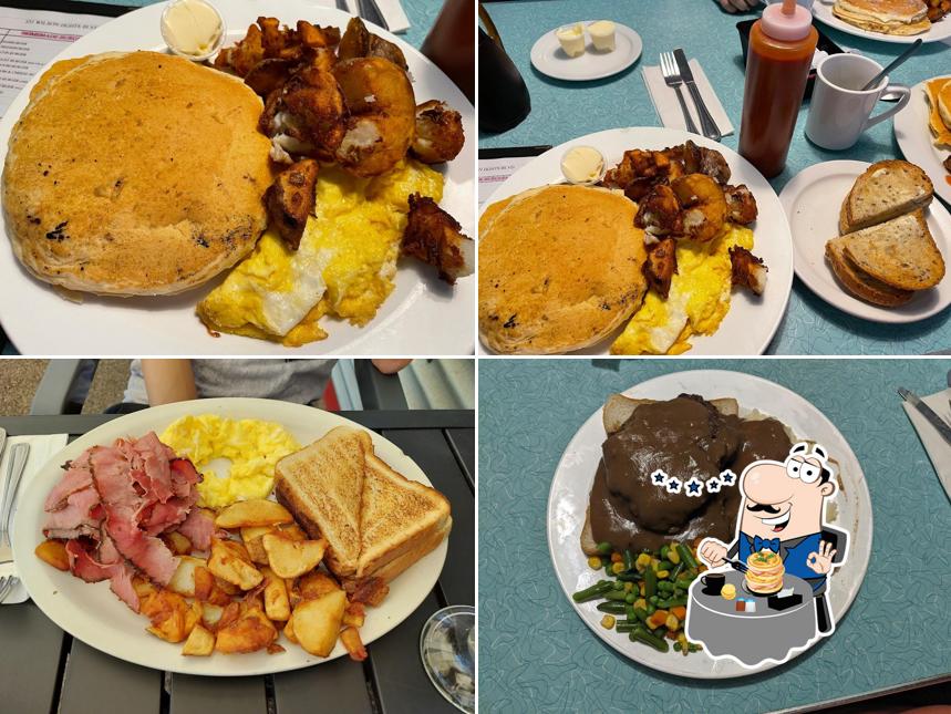 Times Square Diner, Toronto - Restaurant menu, prices and reviews