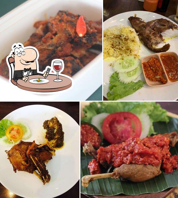 Begor Pondok Suryo restaurant, South Jakarta, Jl. Ampera Raya No.123 ...