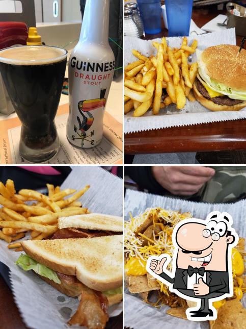 The Junction Café and Bar in Bartonville - Restaurant reviews