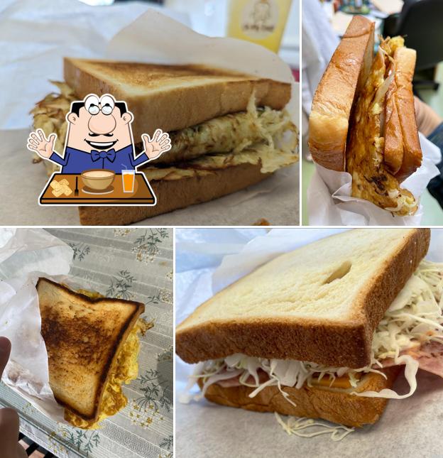 Oh My Toast and Chicken, Vancouver - Restaurant menu, prices and reviews