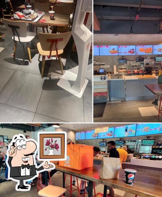 KFC Chippenham - Bath Road, Road, 409 Bath in Chippenham - Restaurant ...