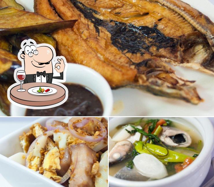 Pancit ng taga Malabon restaurant, Parañaque, 72 Doña Soledad Ave ...