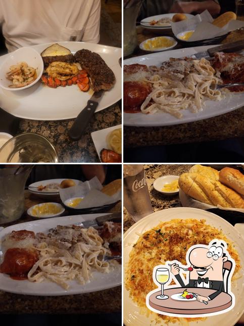 Moustos Pasta & Grill in Dyersburg - Restaurant menu and reviews