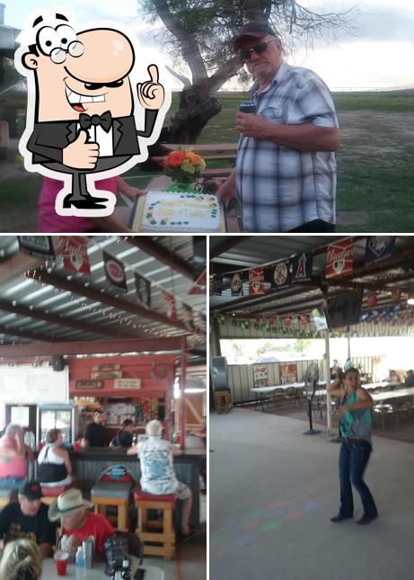 El VAQUERO HANGOUT BAR, Mission - Restaurant menu, prices and reviews