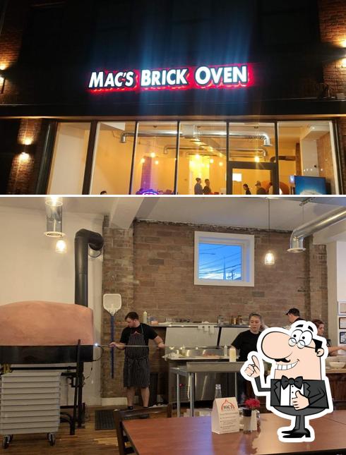 Mac's Brick Oven Pizza in Butler - Restaurant menu and reviews